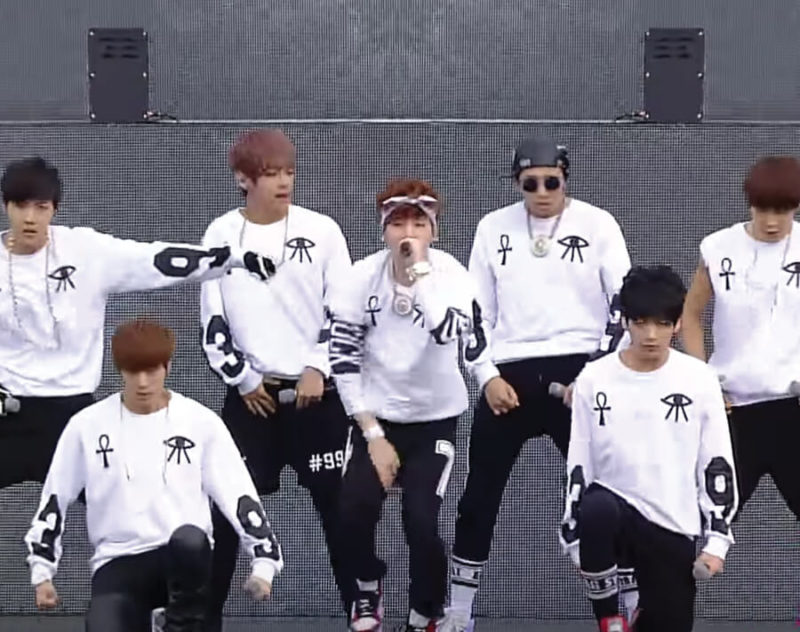 ProudRace reproduces sweaters worn by BTS - Garage