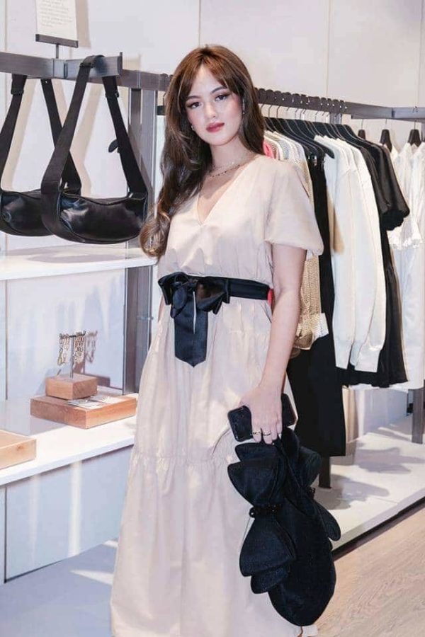 LOOK: Manila’s fashion set visits COS store at SM Aura - Garage