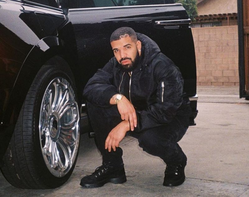 This decadent wintery fragrance is Drake’s new Christmas home scent ...